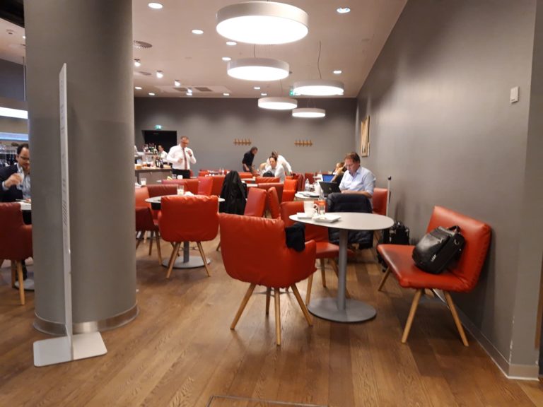 Austrian Senator Lounge Wien Review Austrian Senator Lounge Wien Review