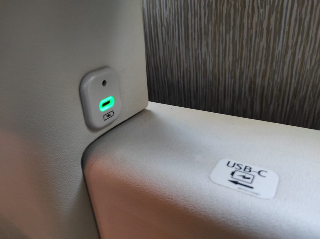 Emirates First Class Suite Gamechanger Review