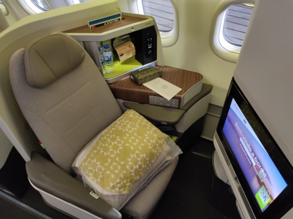 TAP Portugal Business Class A330neo Review LIS- CUN
