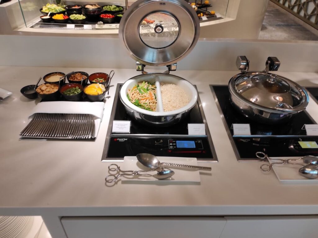 Qatar Airways Premium Lounge Bangkok Review & Bilder